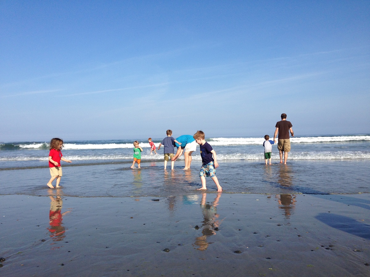 Raising Voluntarist Children in Community - The Freecoast